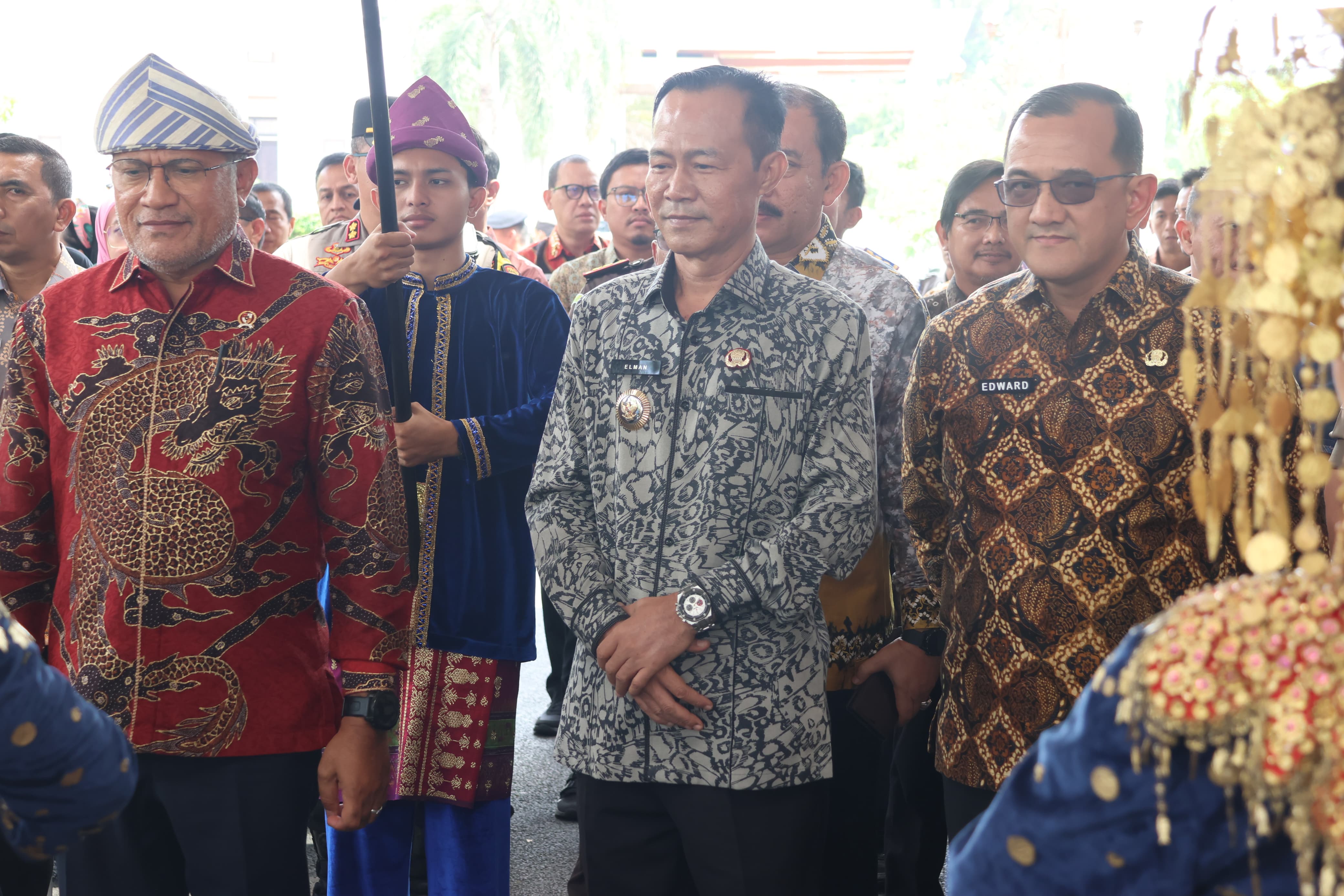 Sekda Sumsel Edward Candra Hadiri Deklarasi dan Pencanangan Bersih Narkoba di Kota Prabumulih ...