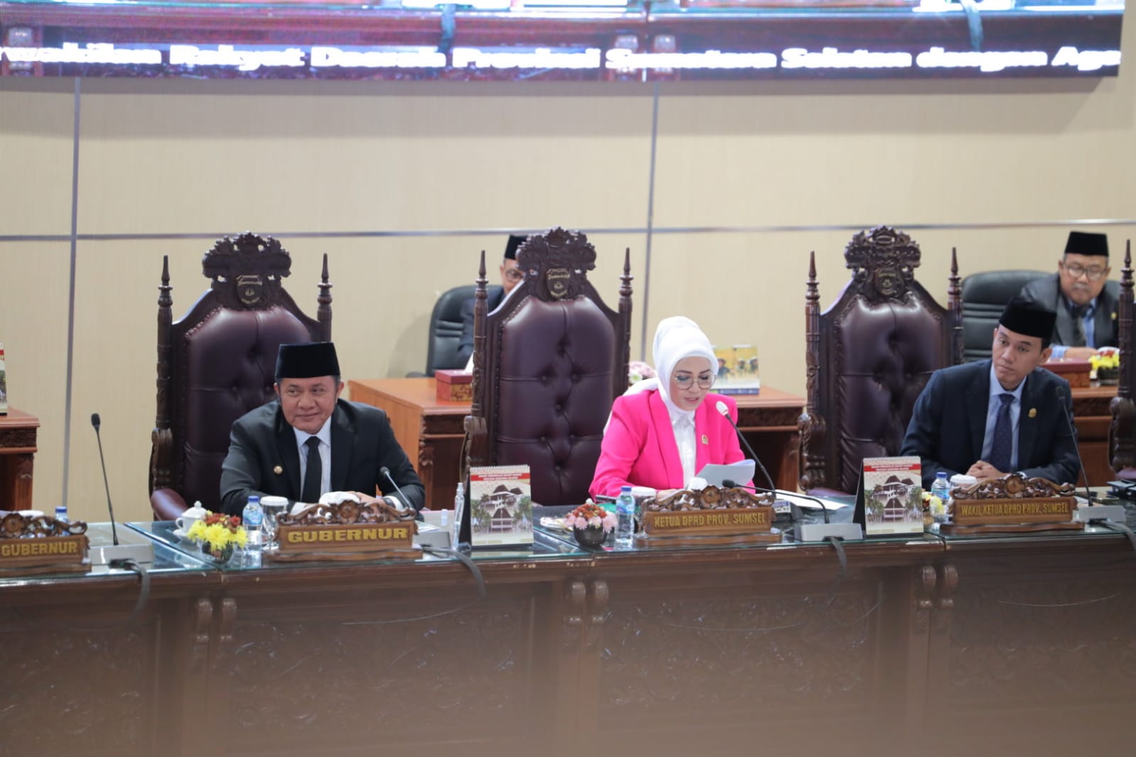 Hadiri Rapat Paripurna LXI (61) DPRD Prov. Sumsel, HD Sampaikan ...