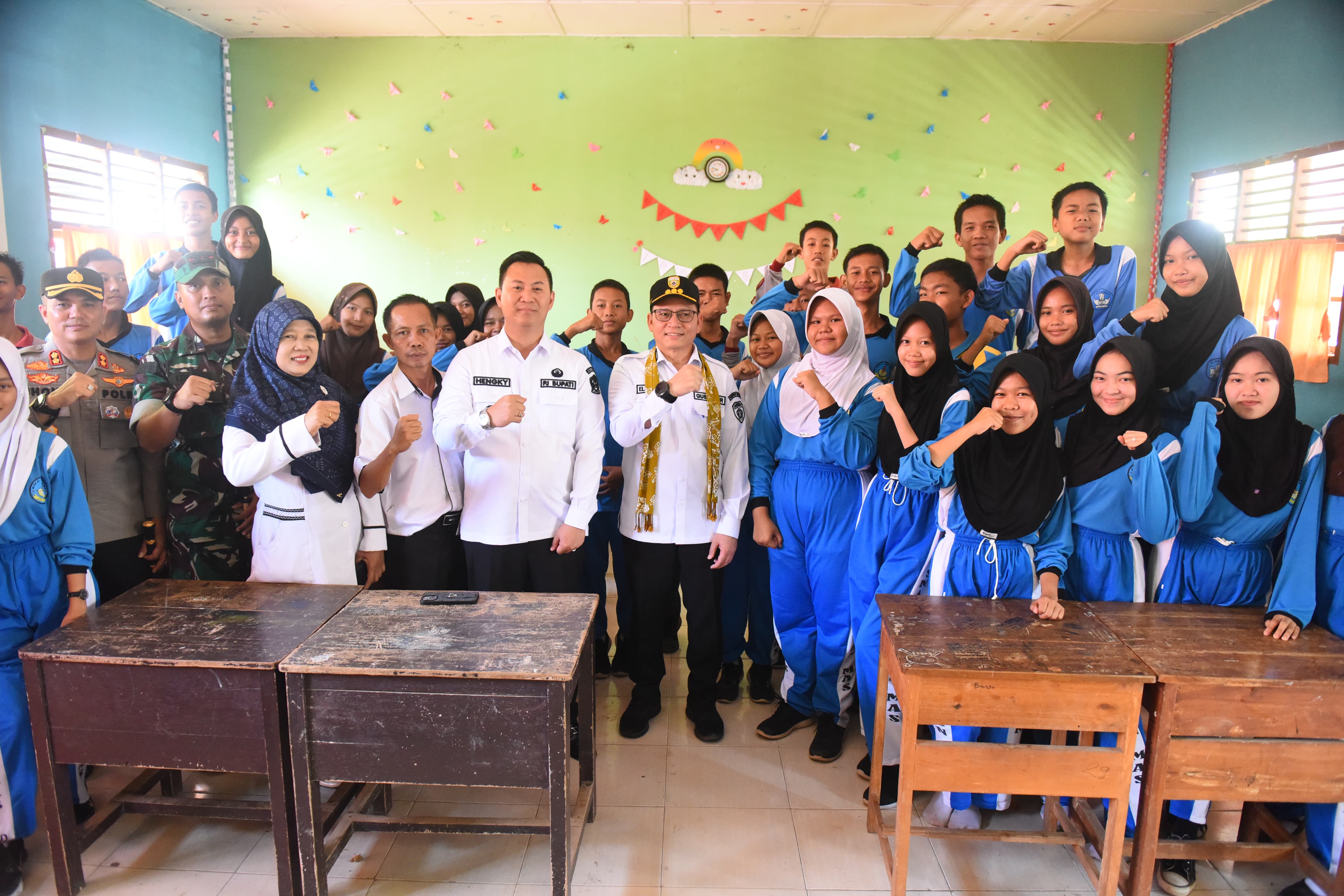 Cetak Generasi Berkualitas 2045, Pj Gubernur Elen Setiadi Ajak Siswa ...