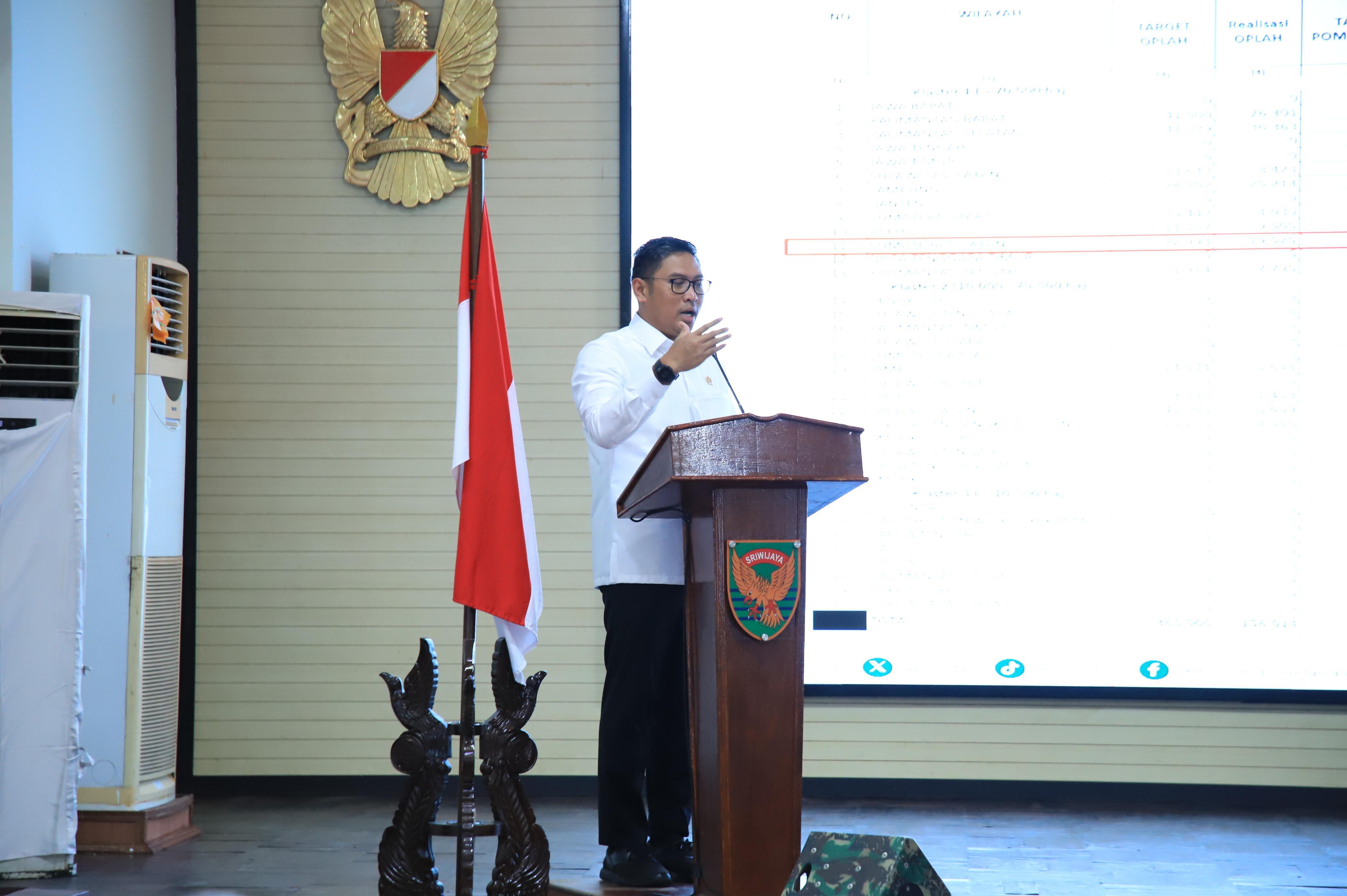 Sekda Edward Candra Ikuti Rakor Bersama Wamentan RI Percepat Akselerasi ...