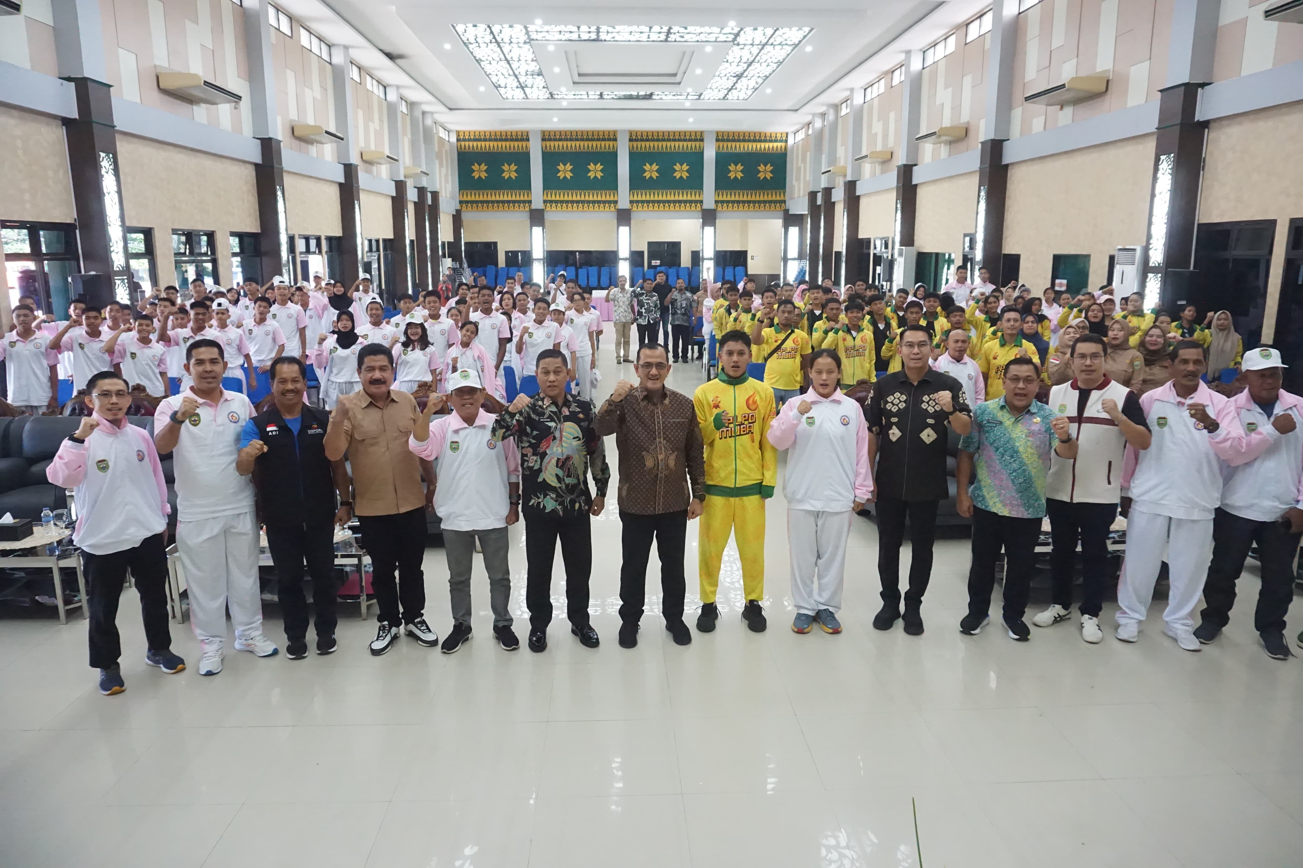 Sekda Edward Candra Lepas Kontingen POPNAS Sumsel | Sumselprov