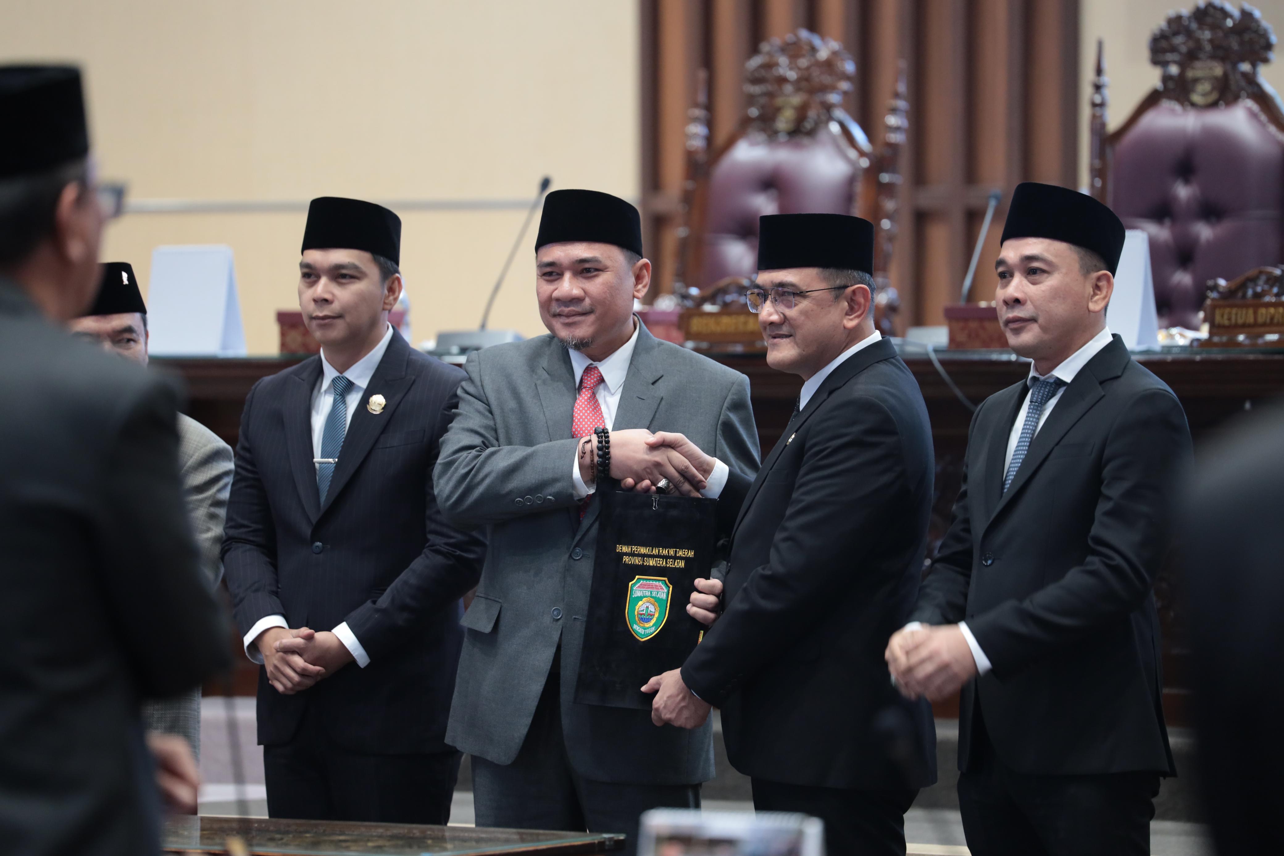 DPRD Sumsel Tetapkan Pasangan Gubernur dan Wakil Gubernur Sumsel ...